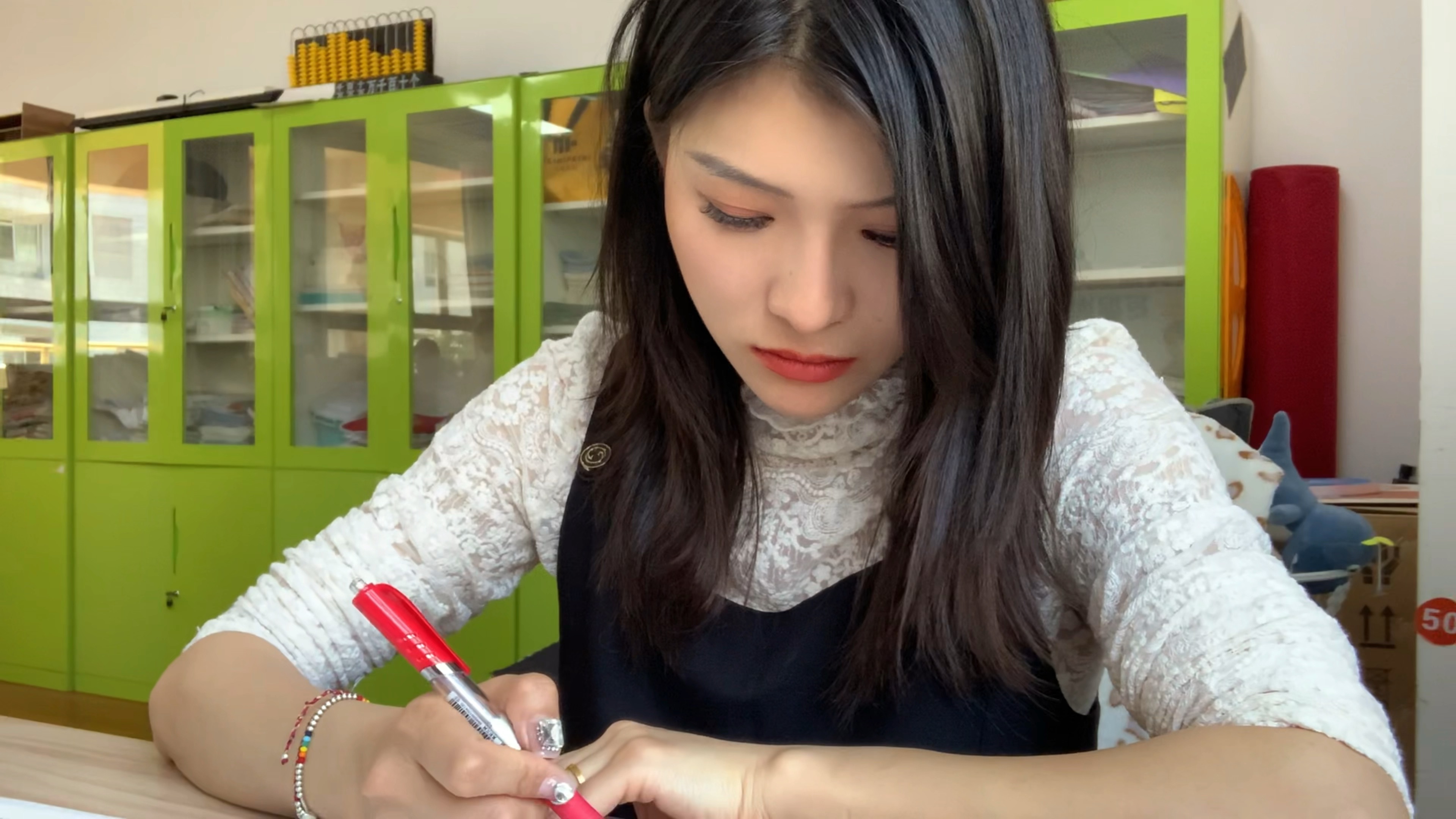 语文老师｜那个出门前总是香香的姐姐-Dalmo-Dalmo-哔哩哔哩视频