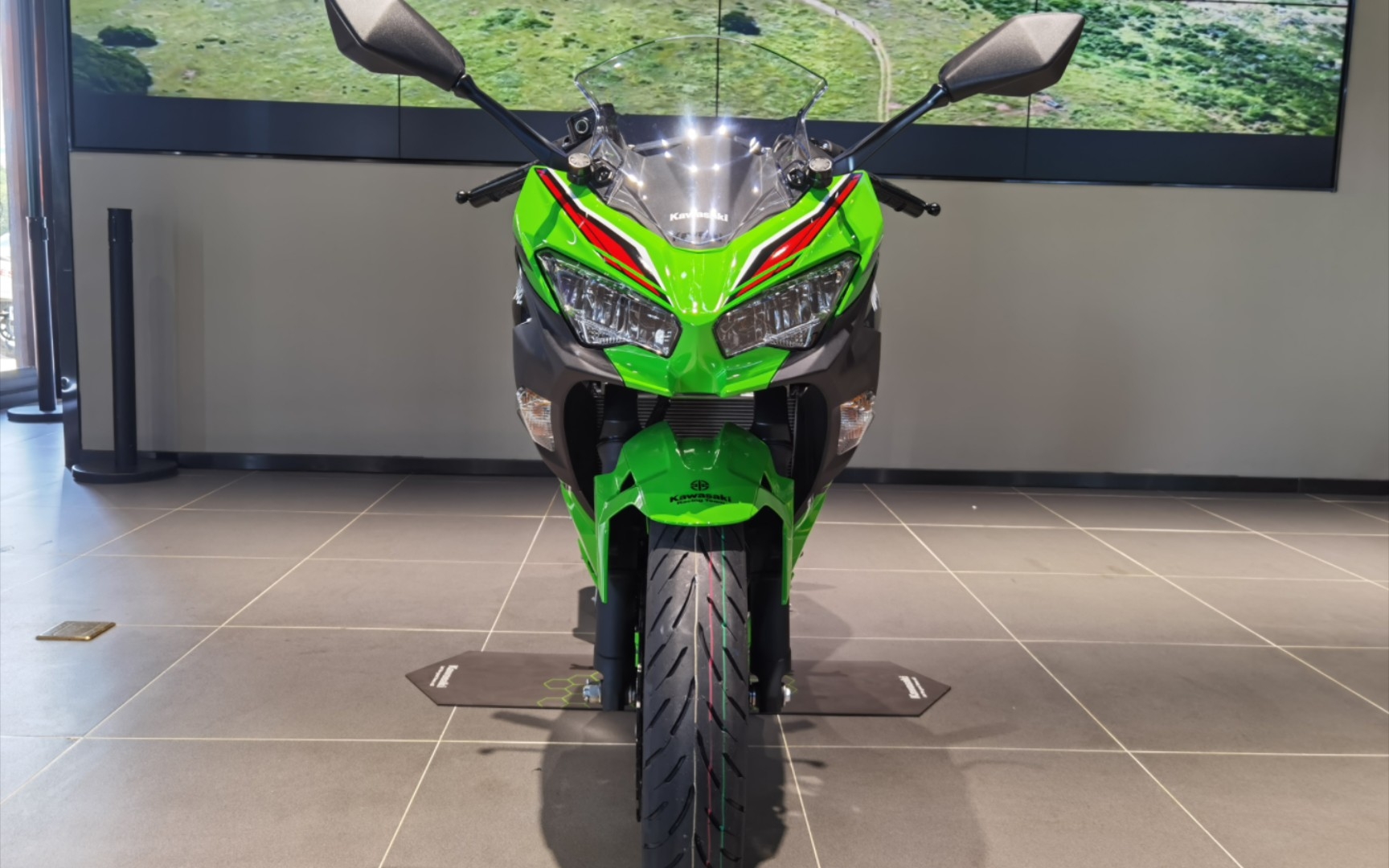 【kawasaki】2023款 忍者400升级详细讲解！！！_哔哩哔哩_bilibili