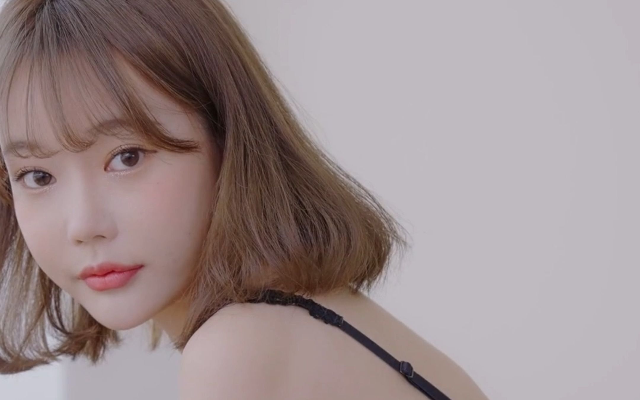 韩模Nari内衣穿搭！家有此妻，枸杞难医！-甜甜小糖芯-甜甜小糖芯-哔哩哔哩视频