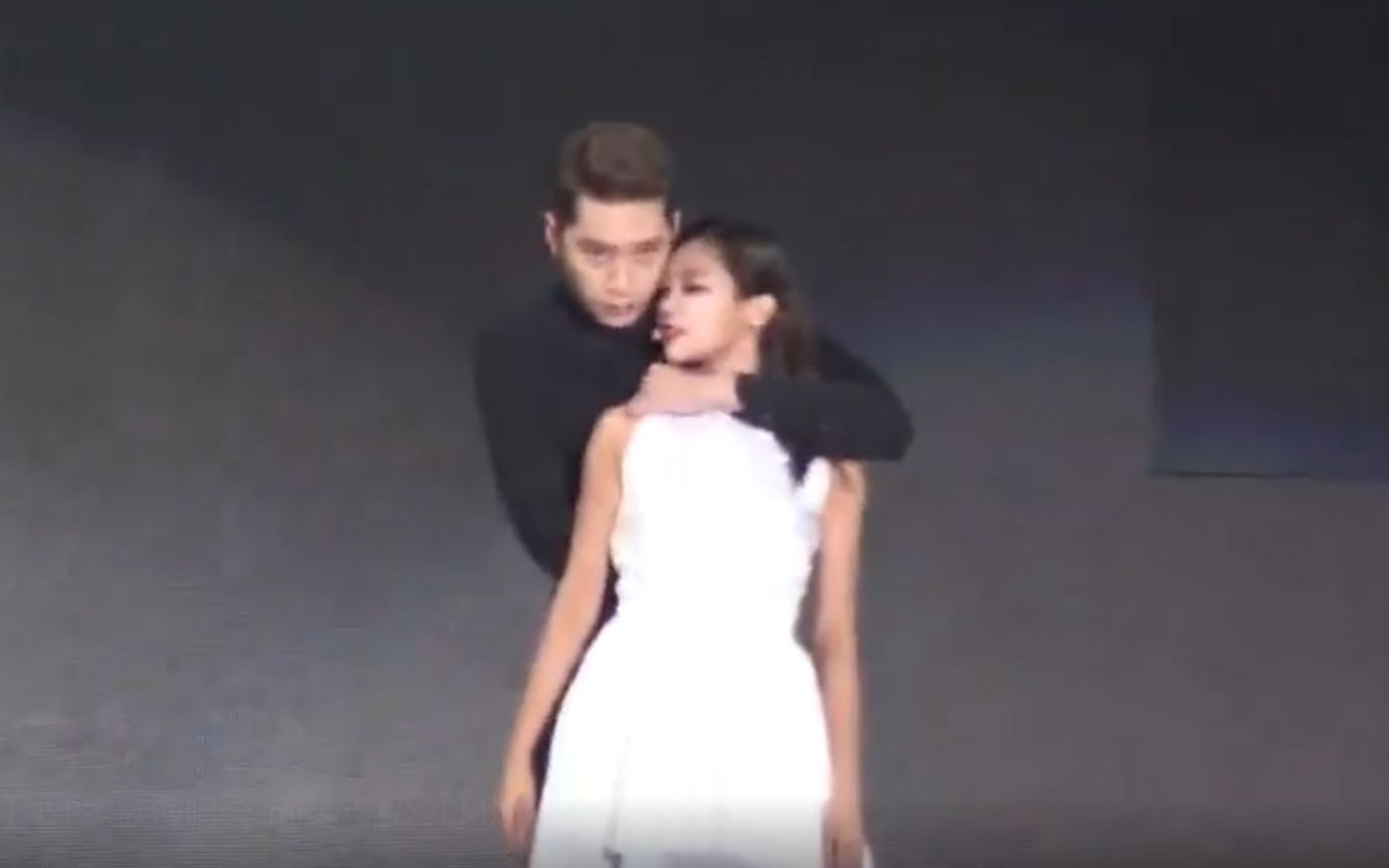 【王霏霏】【灿盛】JYP家族演唱会-missA霏＆2PM灿盛表演华尔兹完整版_哔哩哔哩 (゜-゜)つロ 干杯~-bilibili