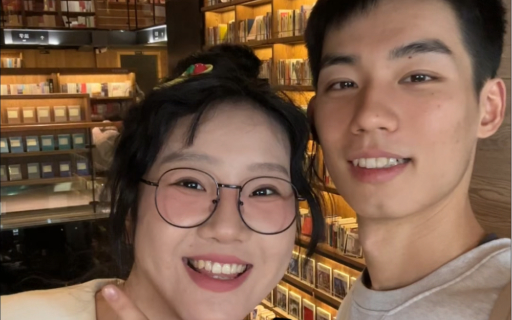 轻松愉快的氛围是旅游中最重要的 放屁给戴某闻 放屁给戴某闻 哔哩哔哩视频
