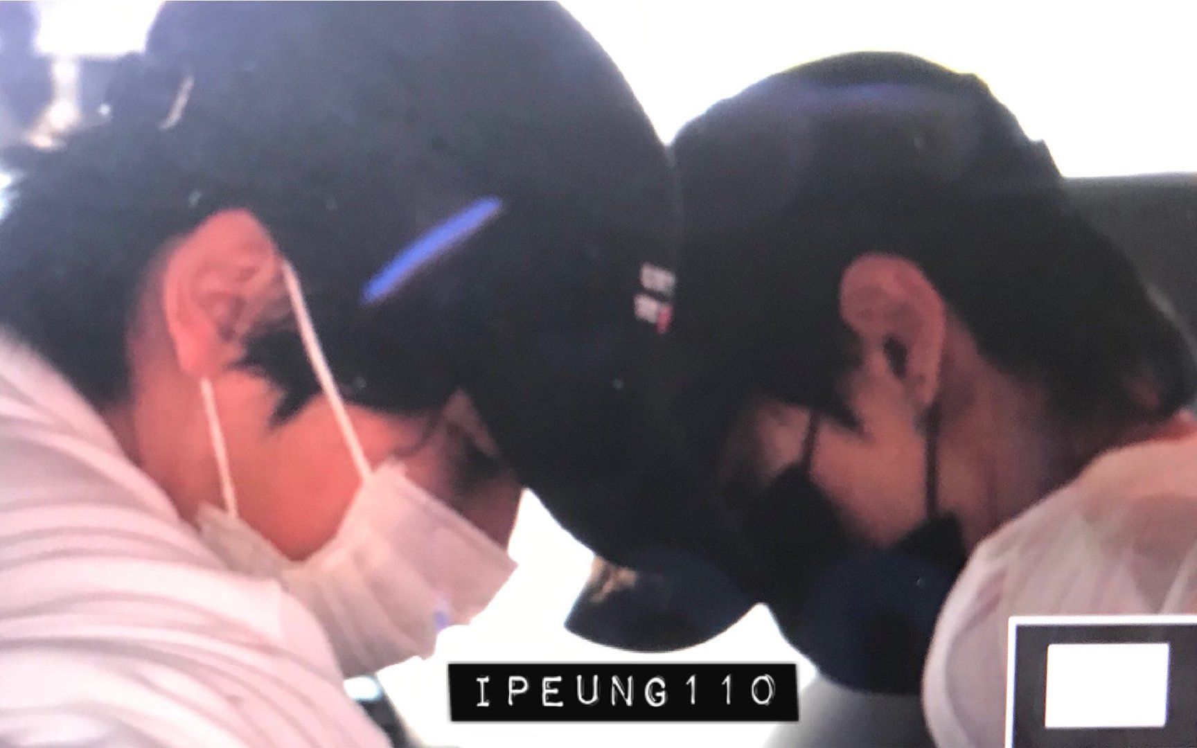 神仙CP真的很养眼~ 玩行李箱的海~【Super Junior D&E】-奈奈本奈-奈奈本奈-哔哩哔哩视频