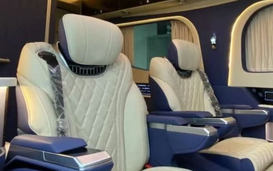 原装进口汽油四驱、福特巡游者、3.5TT猛禽同款发动机-小贾说豪车-小贾说豪车-哔哩哔哩视频