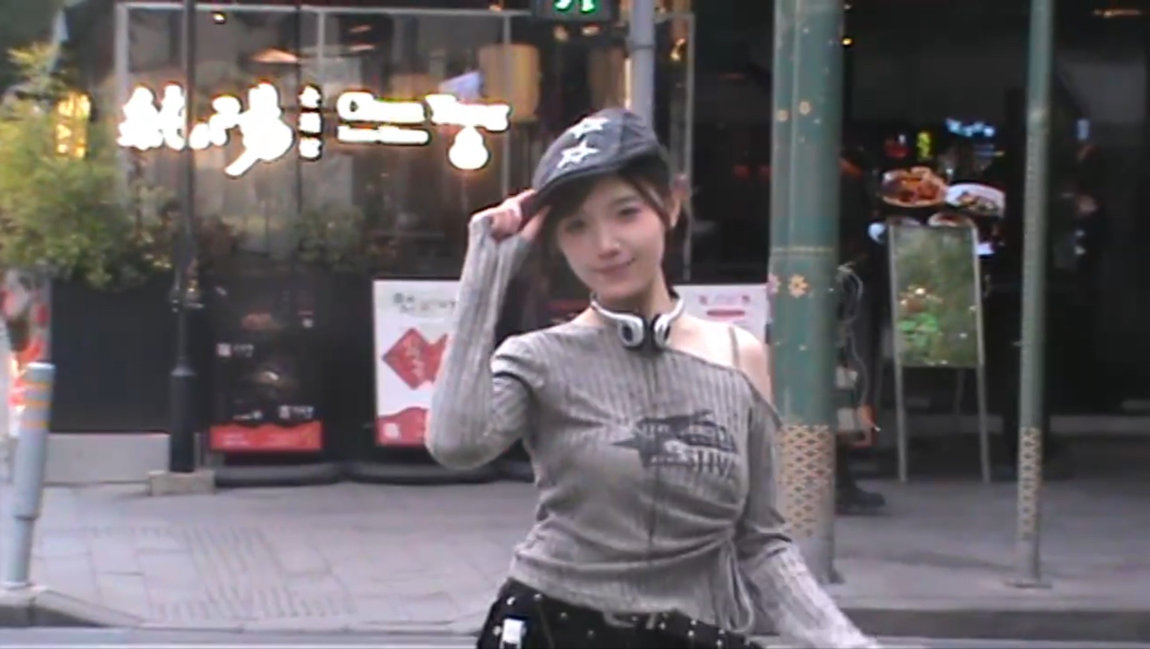 一不小心穿越回千禧时代！文艺复兴【大家一起来】-蒋七七ChiChan-蒋七七ChiChan-哔哩哔哩视频