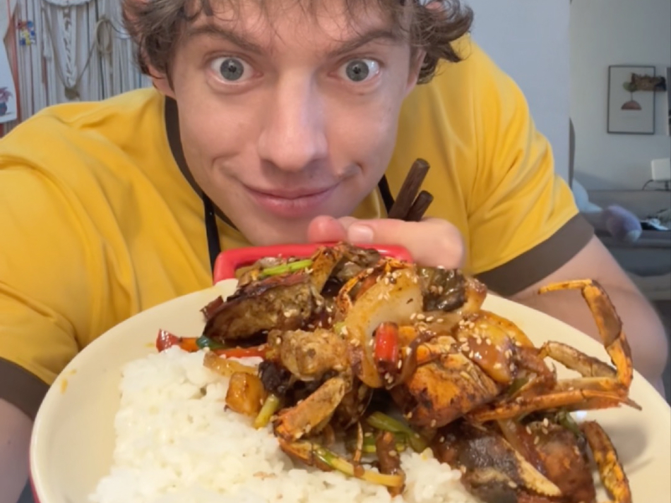 邻居送了我一袋螃蟹-Nico爱肉包-Nico爱肉包-哔哩哔哩视频