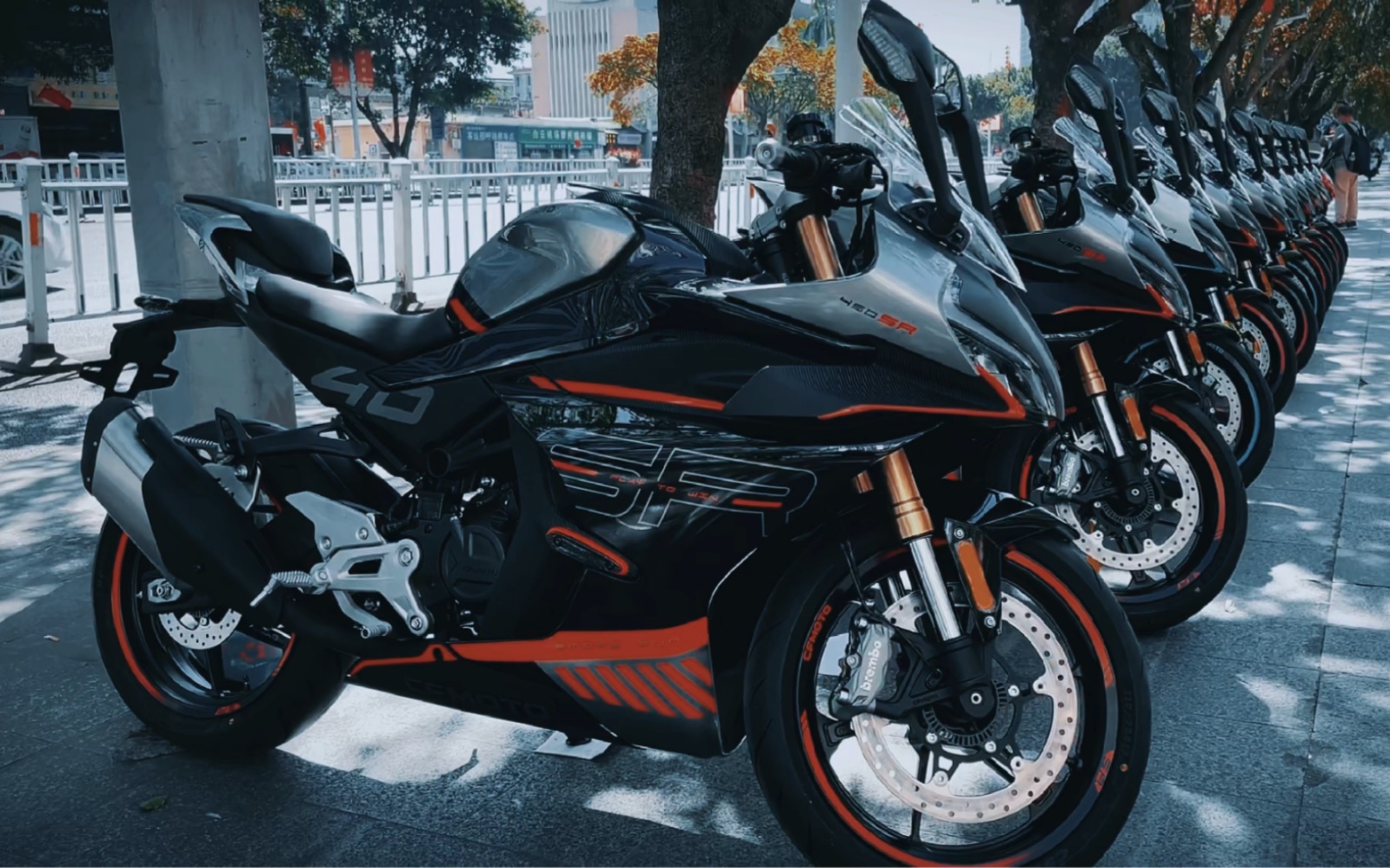 在广东再不开450SR出车，天气就要冷了_哔哩哔哩_bilibili