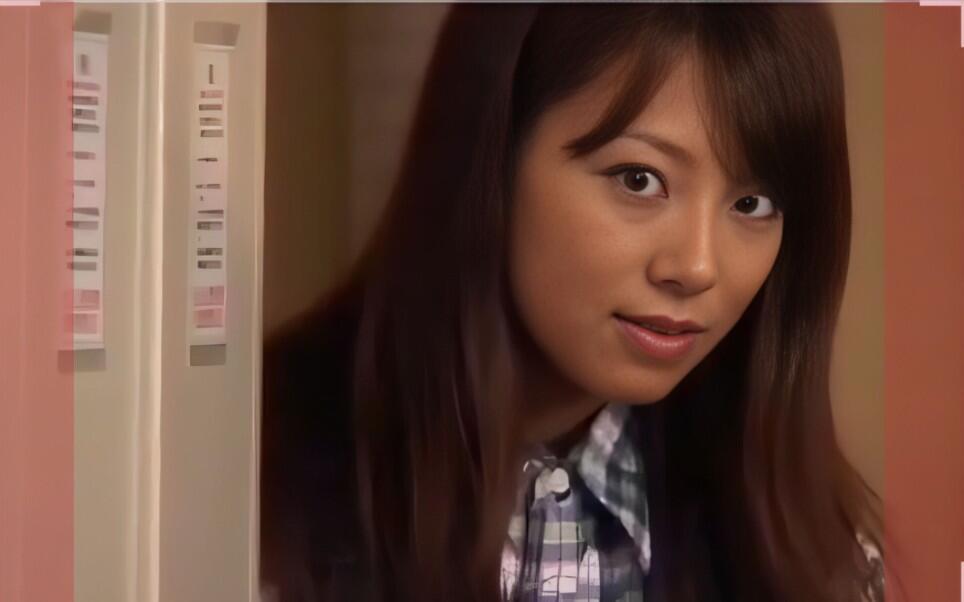 大叔穿女装竟然变成女人（piwu）_哔哩哔哩_bilibili