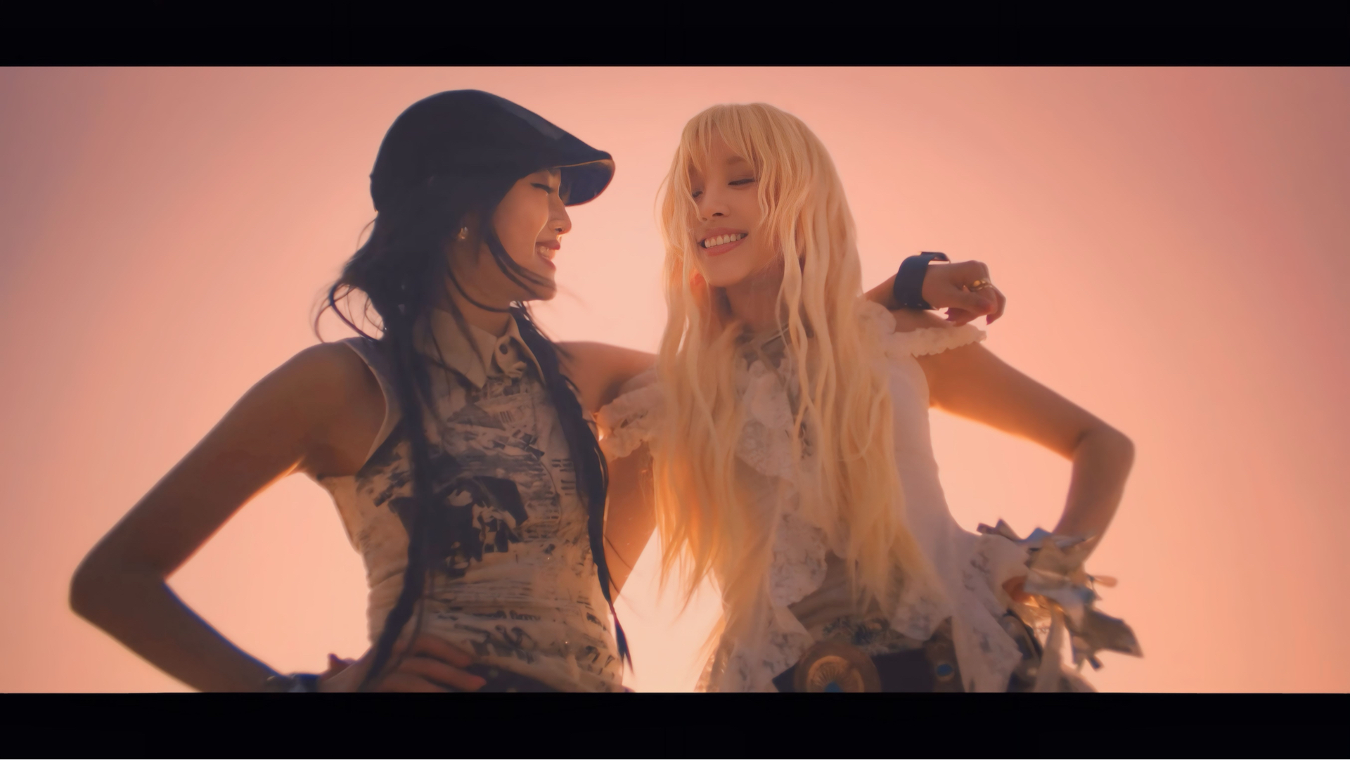 aespa新曲《Drama》MV公开-酱酱酱wuwuwu-小歌~-哔哩哔哩视频