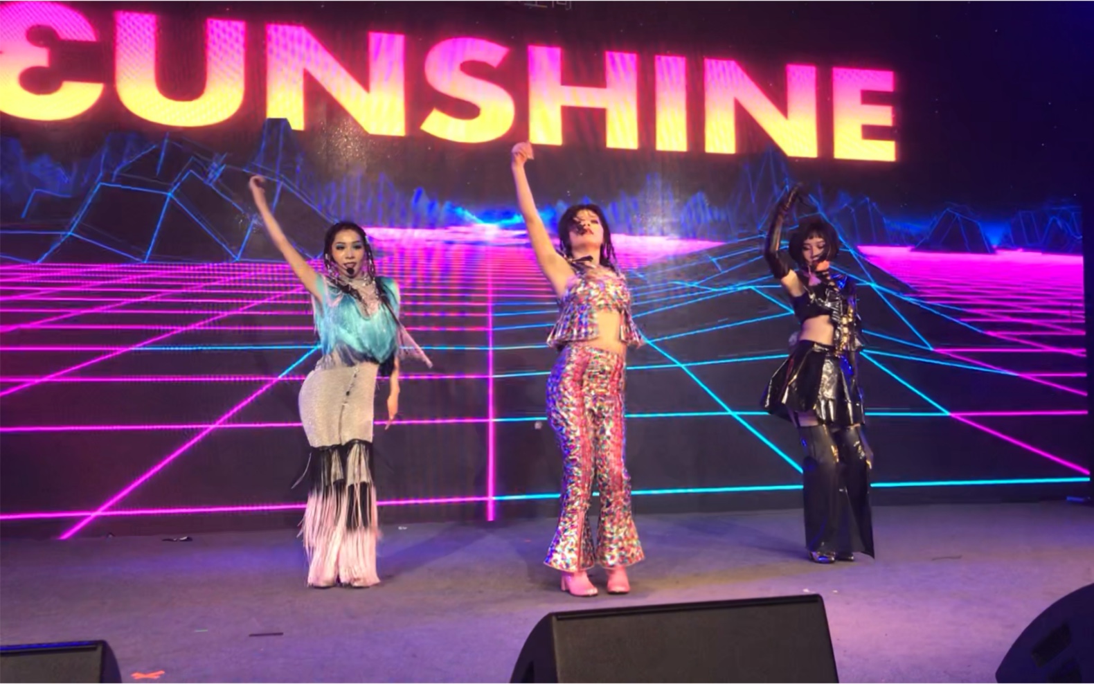 【3unshine】神曲朵蜜！南京场一排vip视角_哔哩哔哩_bilibili