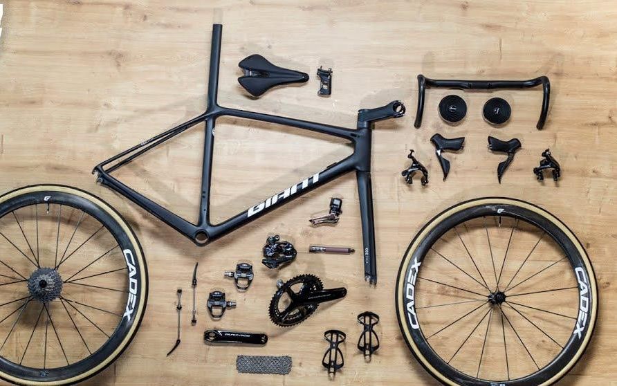 手艺人组装Giant TCR Advanced SL Rim Brake 2021 Team CCC Pro Bike Build_哔哩哔哩 ...