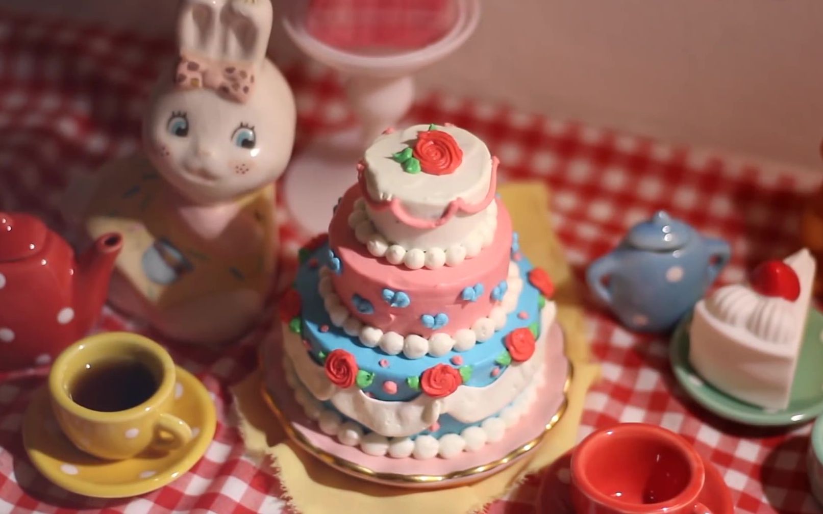 【Benny Cake】迷你蛋糕★超可爱 | mini three tier cake_哔哩哔哩_bilibili