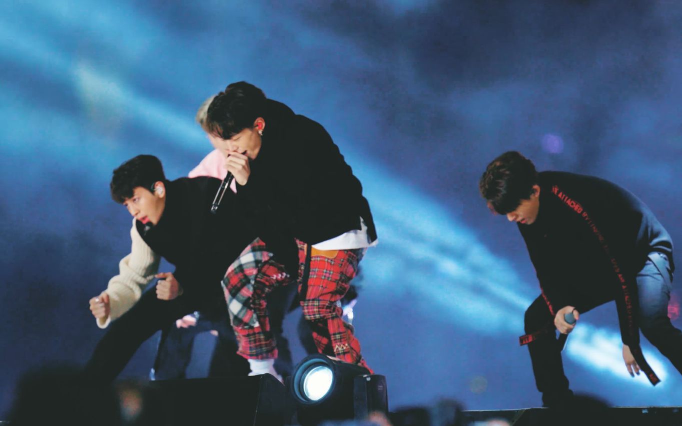 【iKON】KINGDOM评价舞台:Rhythm Ta Rock版(日本音乐节 Ver.)_哔哩哔哩 (゜-゜)つロ 干杯~-bilibili