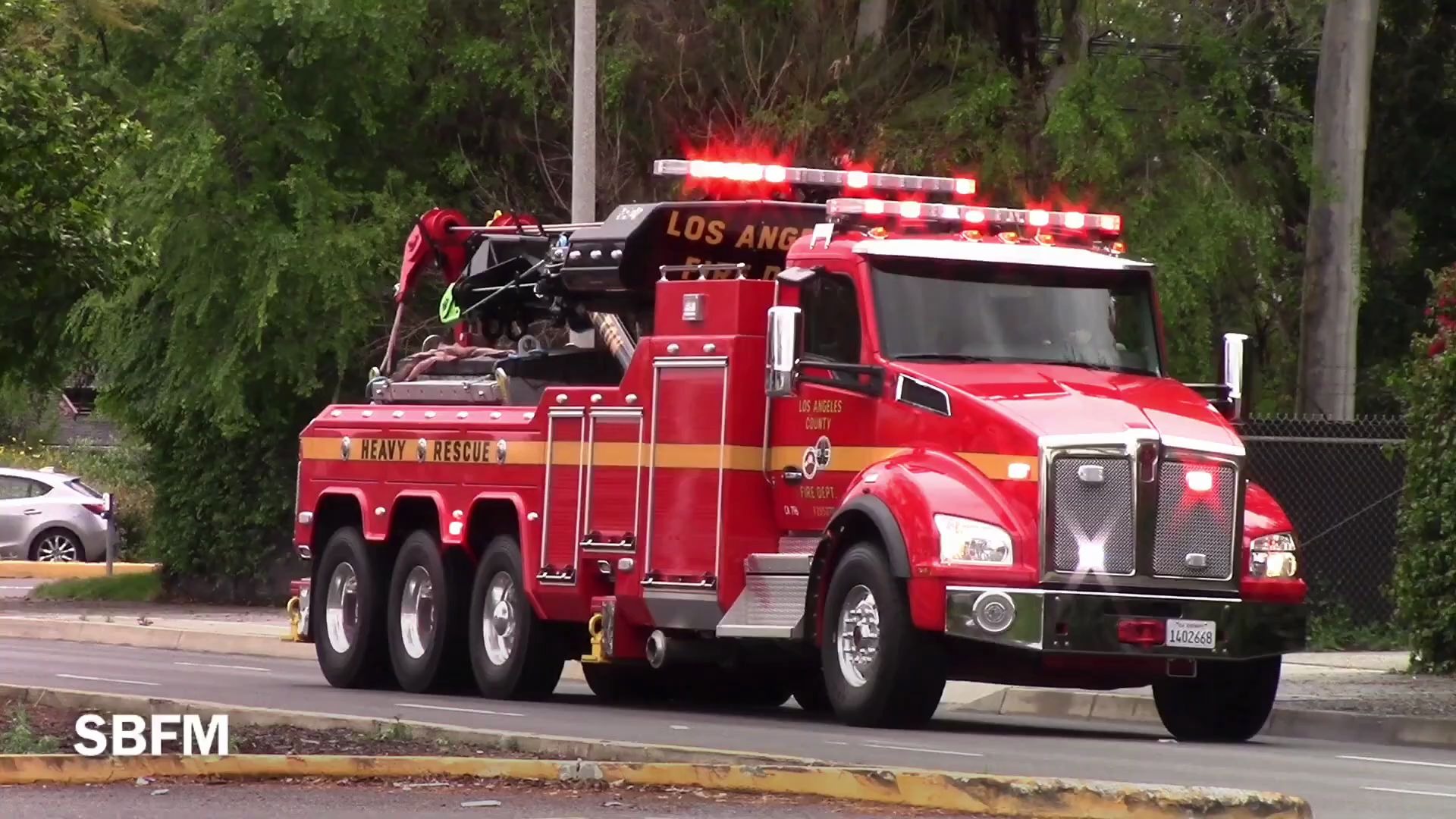 【美国消防】LACoFD重型救援车103和消防车103响应 LACoFD Heavy Rescue 103 & Engine 103 ...