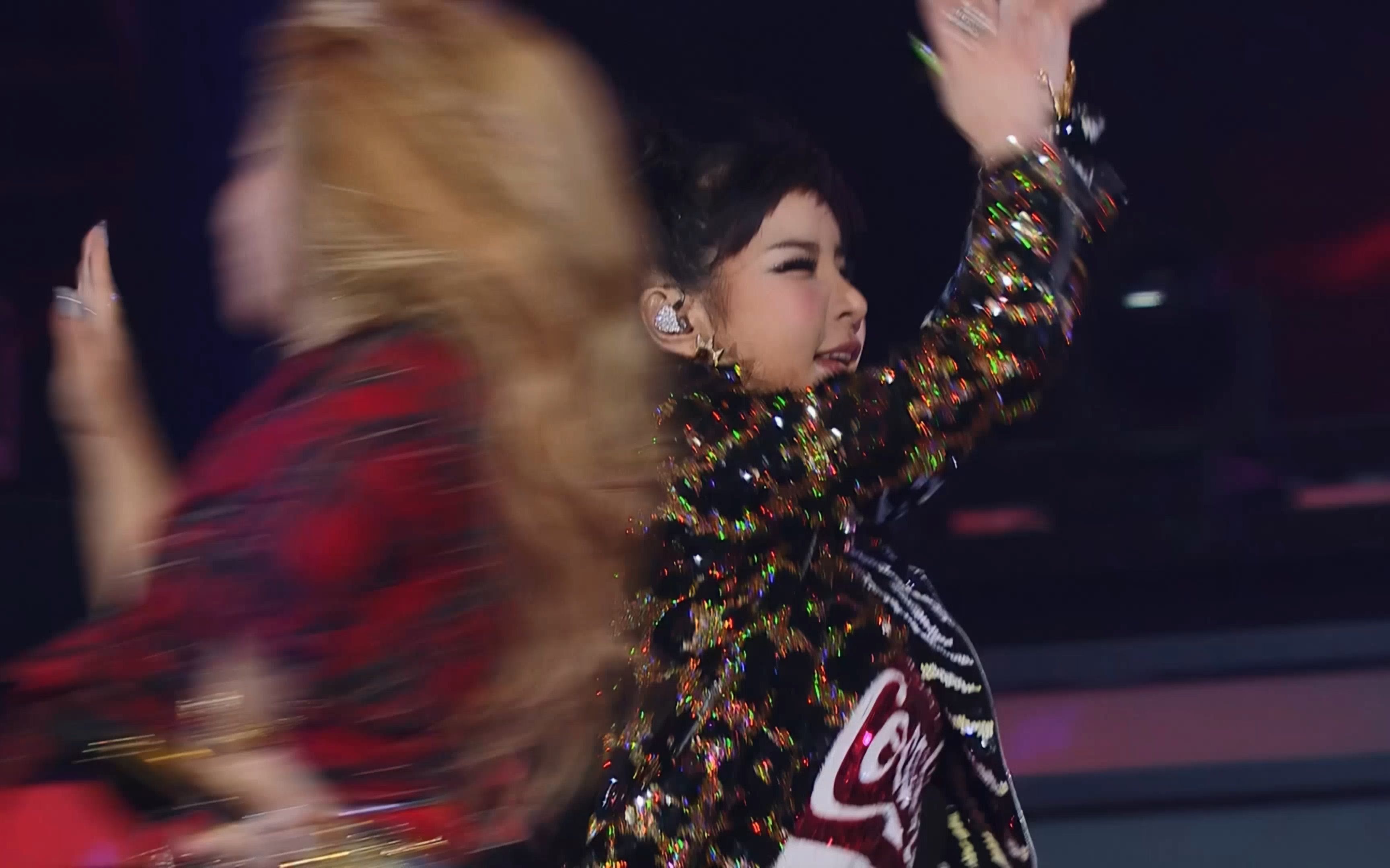 【4K LIVE】2NE1 - Scream（2014 YG Family World Tour in Japan）_哔哩哔哩_bilibili