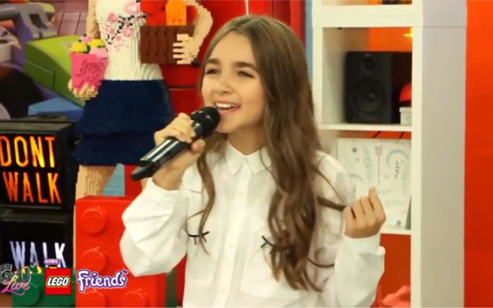 [现场] 法国歌手Angélina Nava - Jamais sans toi (不能没有你)_哔哩哔哩_bilibili