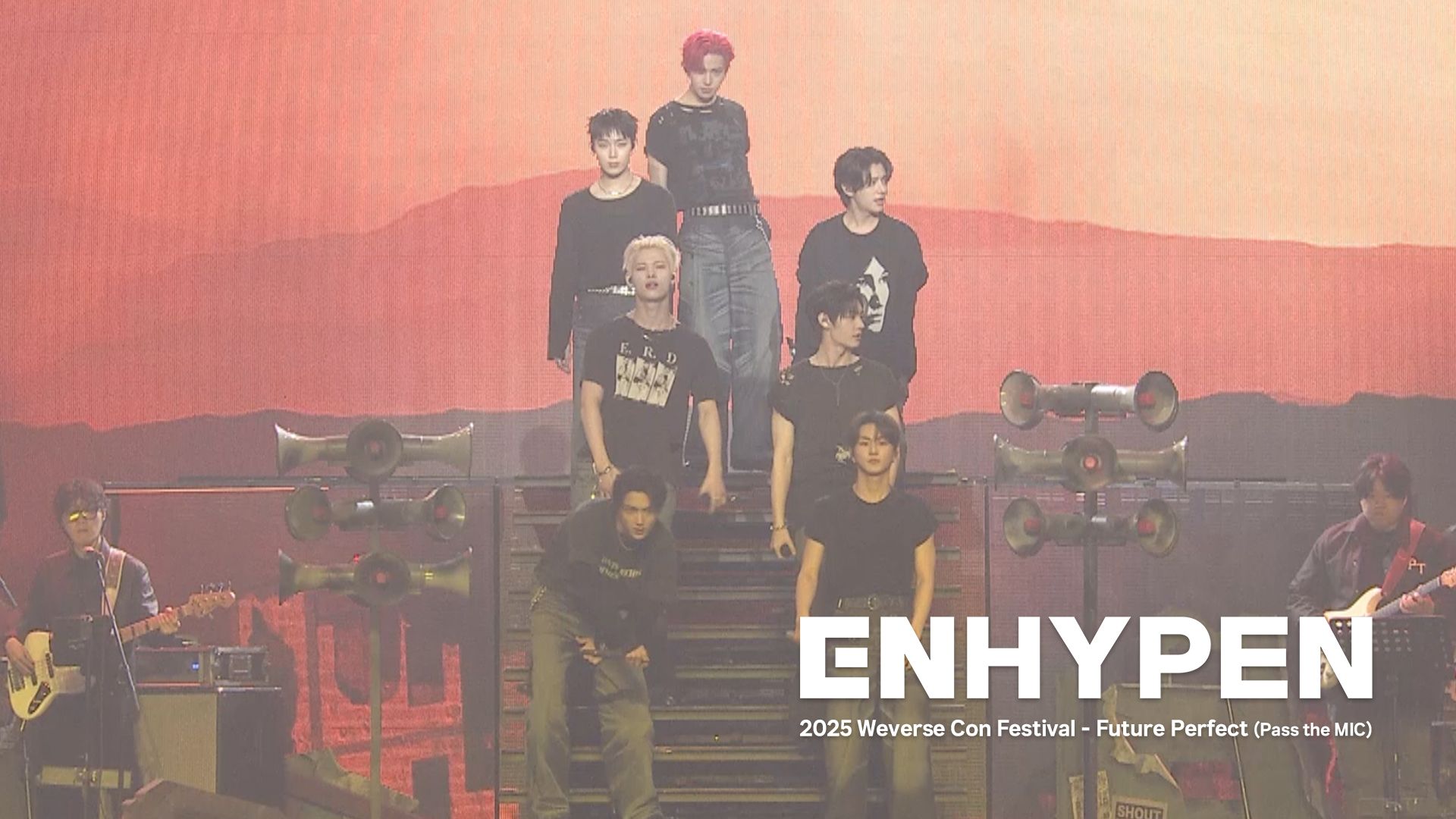 'Future Perfect (Pass the MIC)' Stage Cam @ 2025 Weverse Con Festival ...