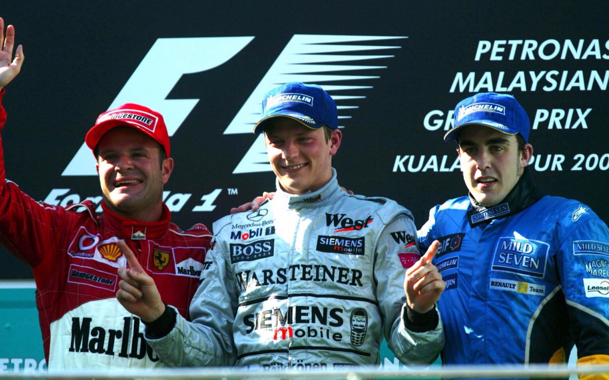 【F1混剪】This is Formula One | 追忆赛场经典瞬间 | 集锦/赛车/超车/碰撞/回顾/名场面/剪辑_哔哩哔哩_bilibili