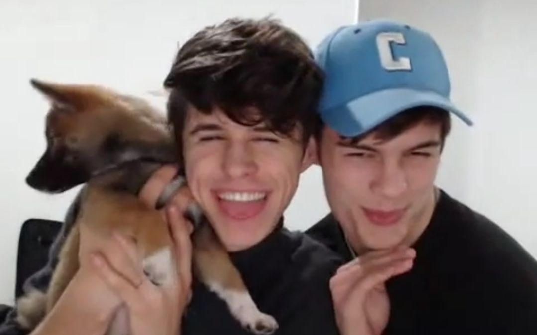 【Jylan中文站 | 中字】新年Jylan新气象 一家三口首次直播同框 (2018/1/4直播剪辑)_哔哩哔哩_bilibili