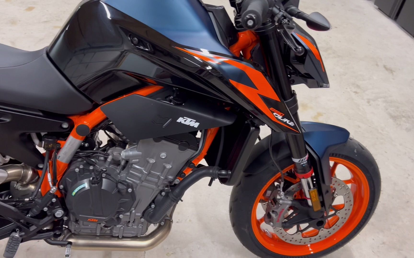2022 KTM 890 DUKE R 实拍_哔哩哔哩_bilibili