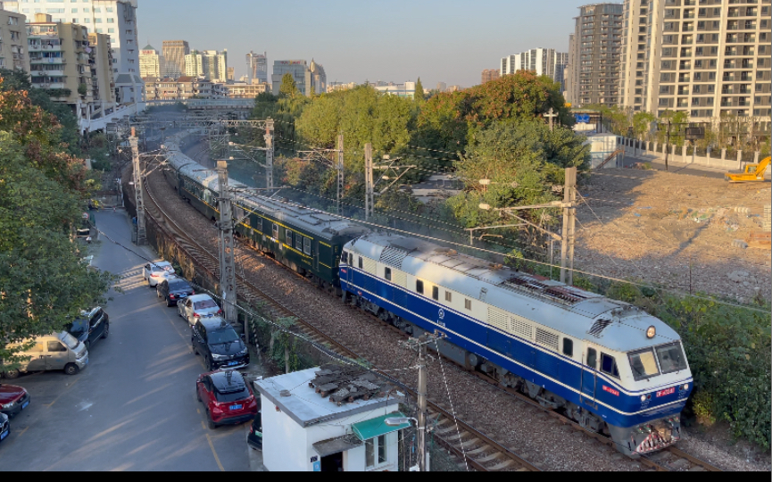 【铁路随拍】（杭兰小特）T7785/6临时更换宁盐小特BSPRZ25T车底开行_哔哩哔哩_bilibili