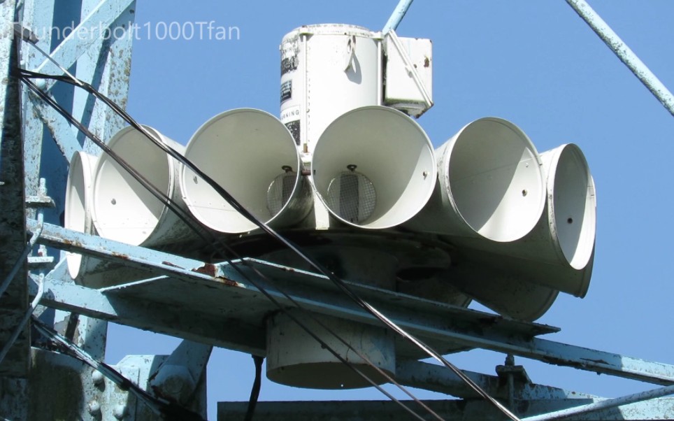 Federal Signal Thunderbolt 1000T