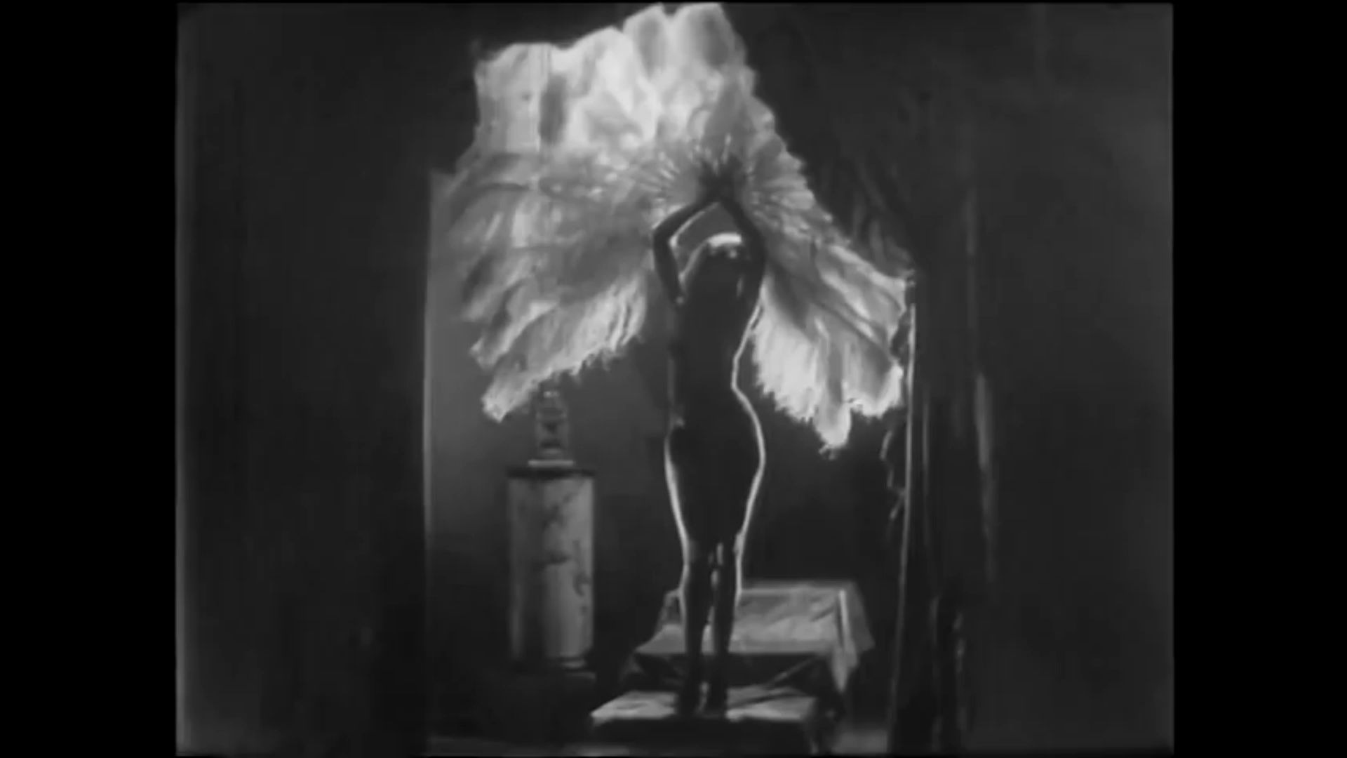 【复古舞娘】FAITH BACON lady with the Fans Soundie 1942_哔哩哔哩_bilibili