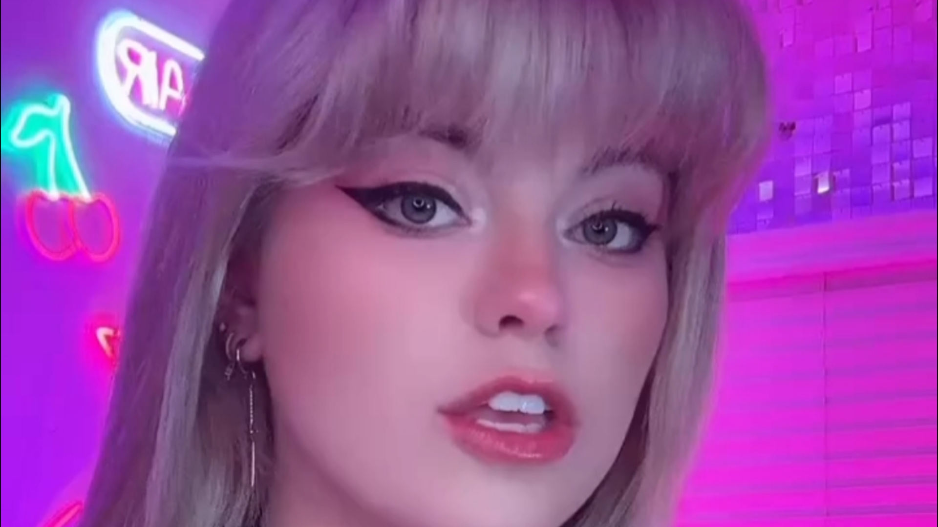 外国妹子-大码备吃es-大码备吃es-哔哩哔哩视频