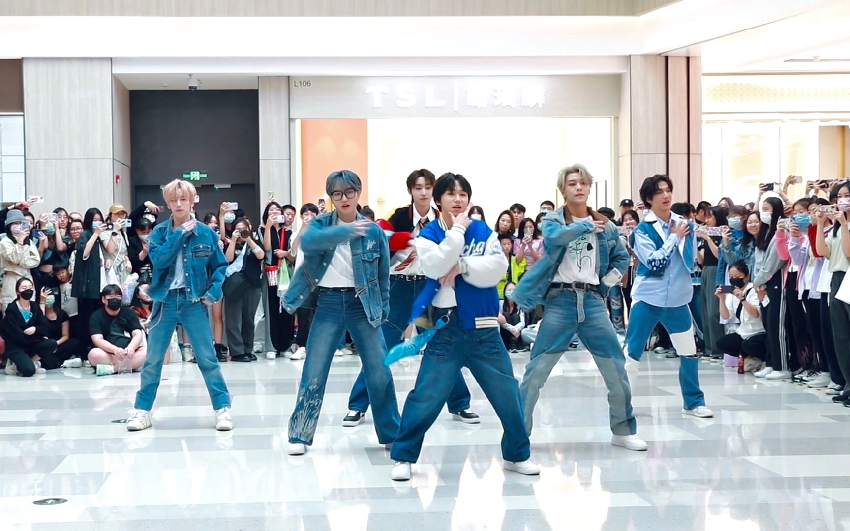 BOY STORY 北京随机舞蹈《哈?!(What's Poppin)》 直拍-BOYSTORY-BOYSTORY-哔哩哔哩视频