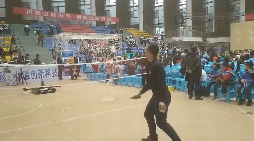 羽毛球机器人-Eric_Hsiao-Eric_Hsiao-哔哩哔哩视频