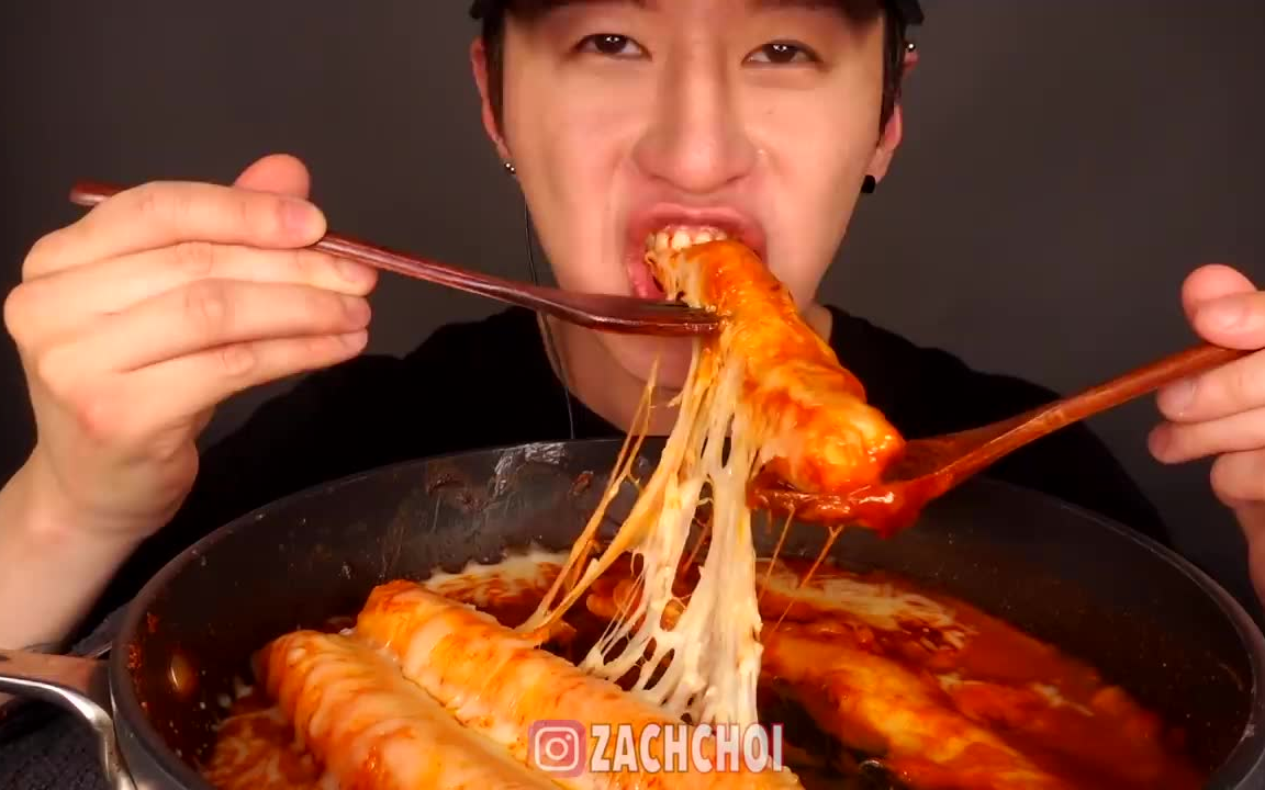 【Zach Choi】吃芝士炒年糕_哔哩哔哩_bilibili