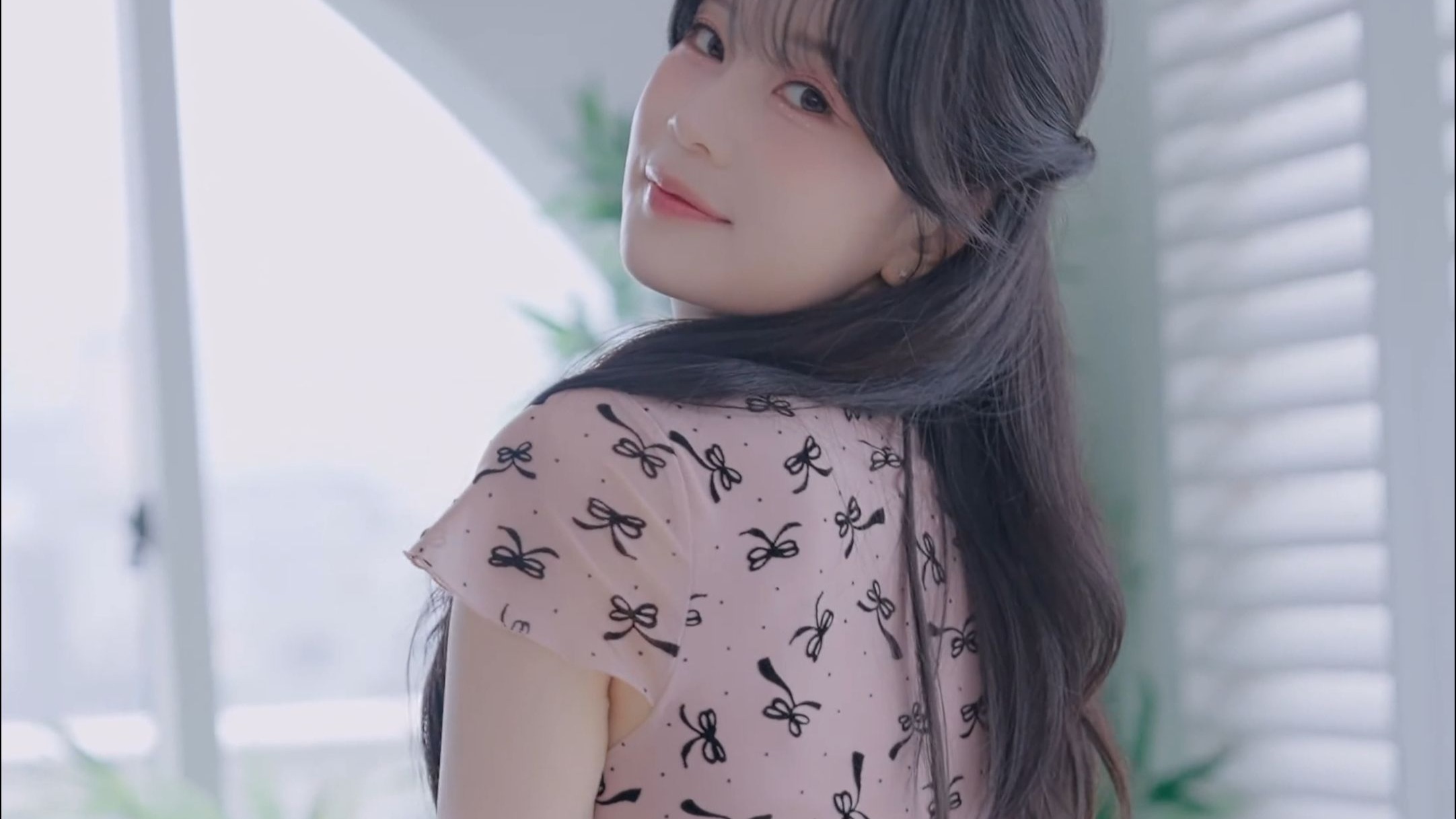 HeeSol小姐姐的粉色系连衣裙穿搭-甜甜不辣La-甜甜不辣La-哔哩哔哩视频