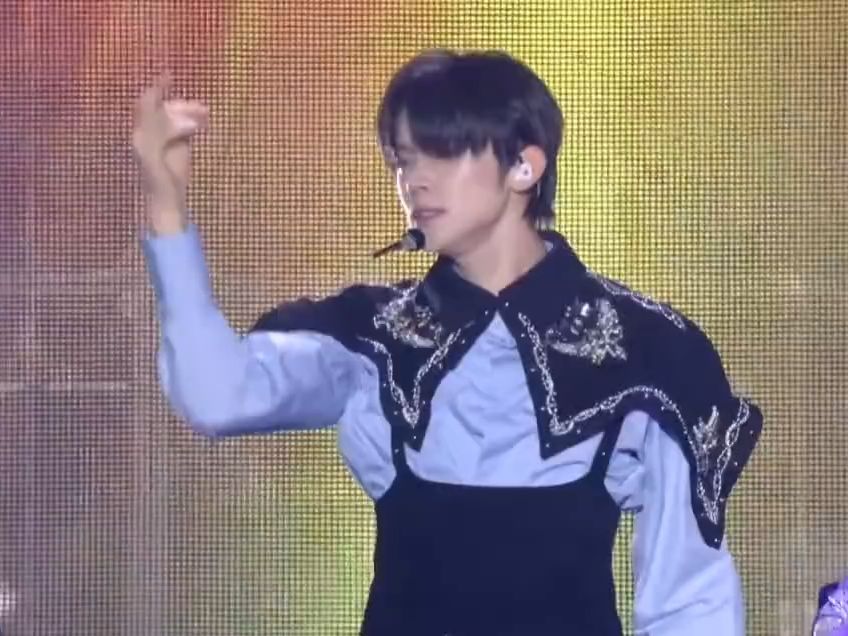 TXT Chasing That Feeling+Sugar Rush Ride CCMA舞台-pcyxjy-pcyxjy-哔哩哔哩视频