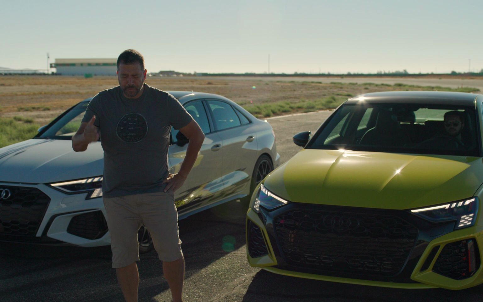 The World's Best-Sounding Drag Race: Lexus LFA vs Porsche Carrera GT vs ...