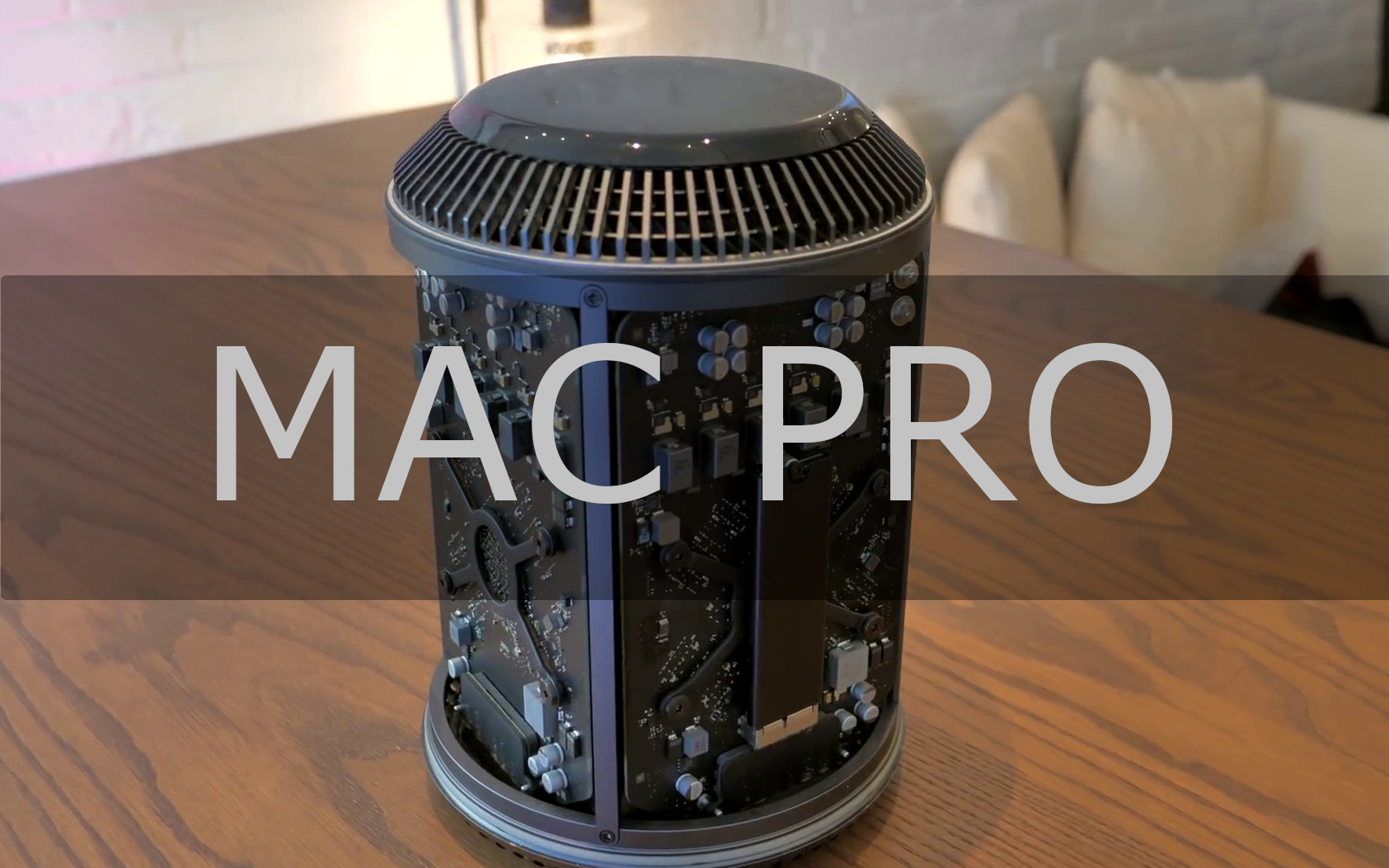 超低预算组装垃圾桶版Mac Pro 正版 正版 正版 不是黑苹果【中英字幕】_哔哩哔哩_bilibili