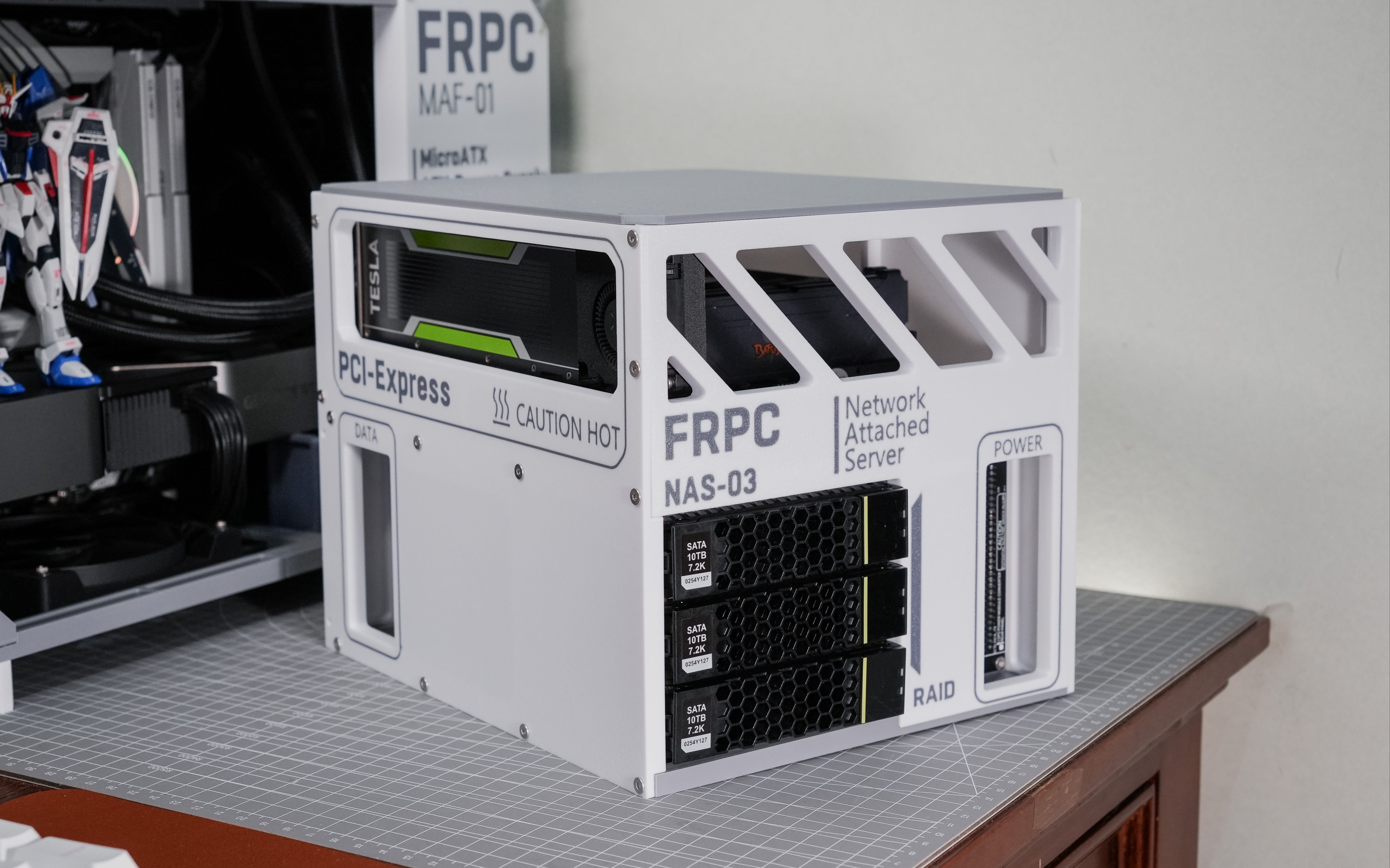 DIY 6盘全闪NAS QNAS MINI 3D打印NAS 已开源