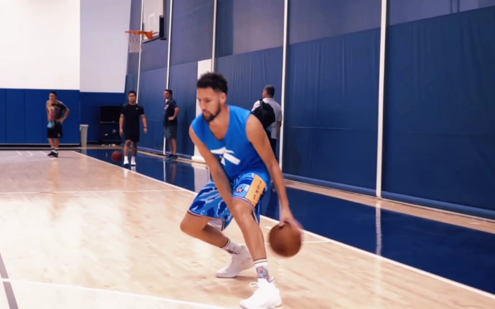 我努力的训练 只为了追上那个曾经被寄予厚望的自己-Mikey-ball-Mikey-ball-哔哩哔哩视频