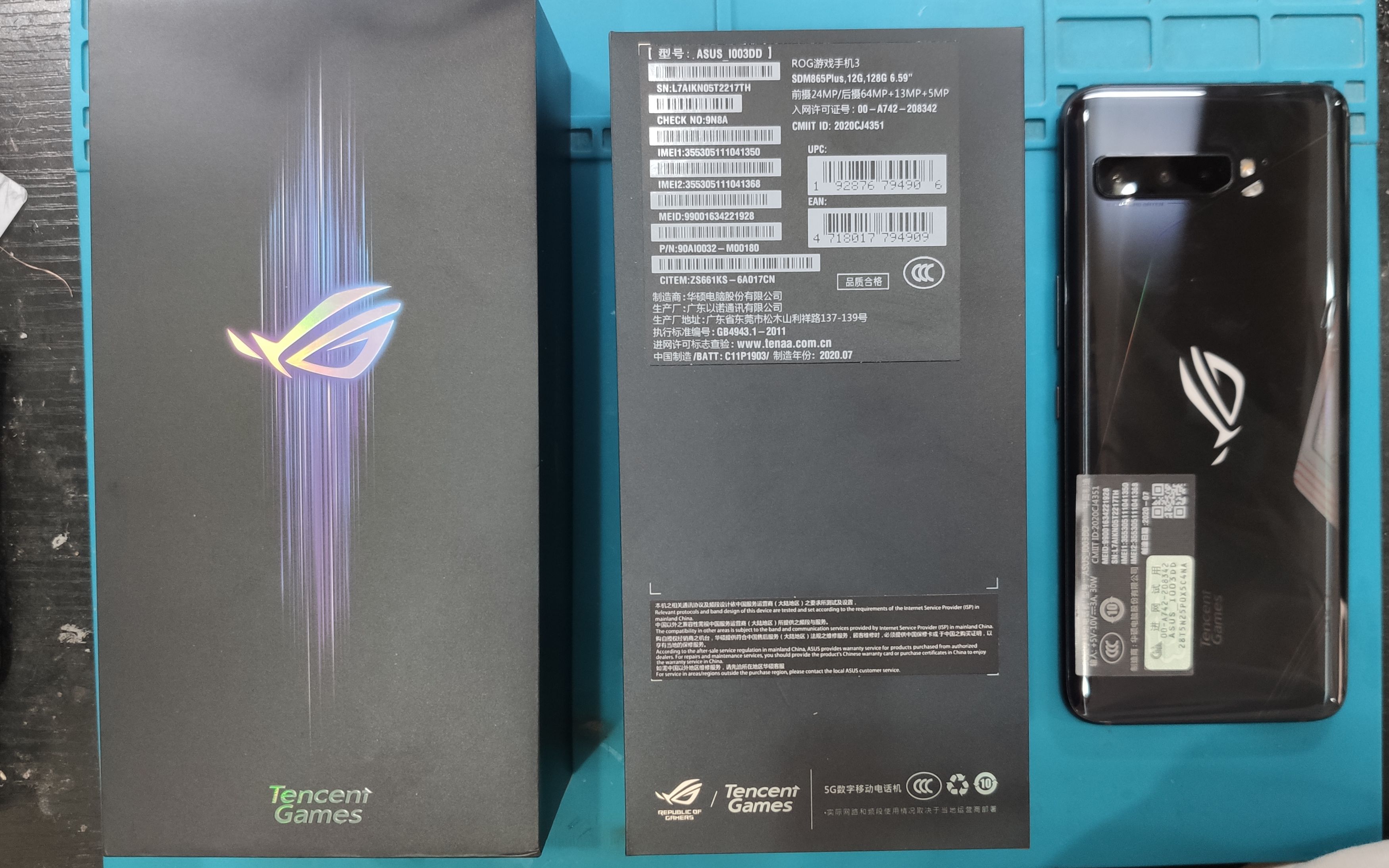 ROG3刚发售就抢到了，收到立马就拆机，ROG游戏手机3经典版首次拆机维修，给大家看看里面到底啥样的_哔哩哔哩_bilibili