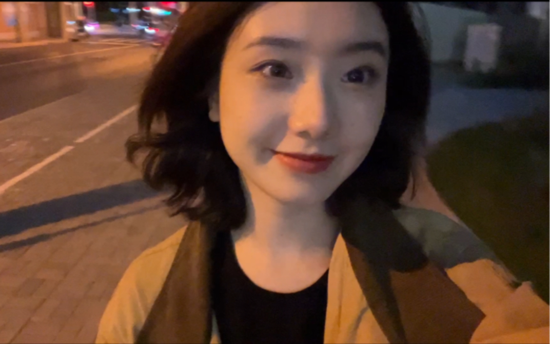 vlog｜和我在上海的秋天走一走｜看音乐剧&画展-Yige一格-Yige一格-哔哩哔哩视频