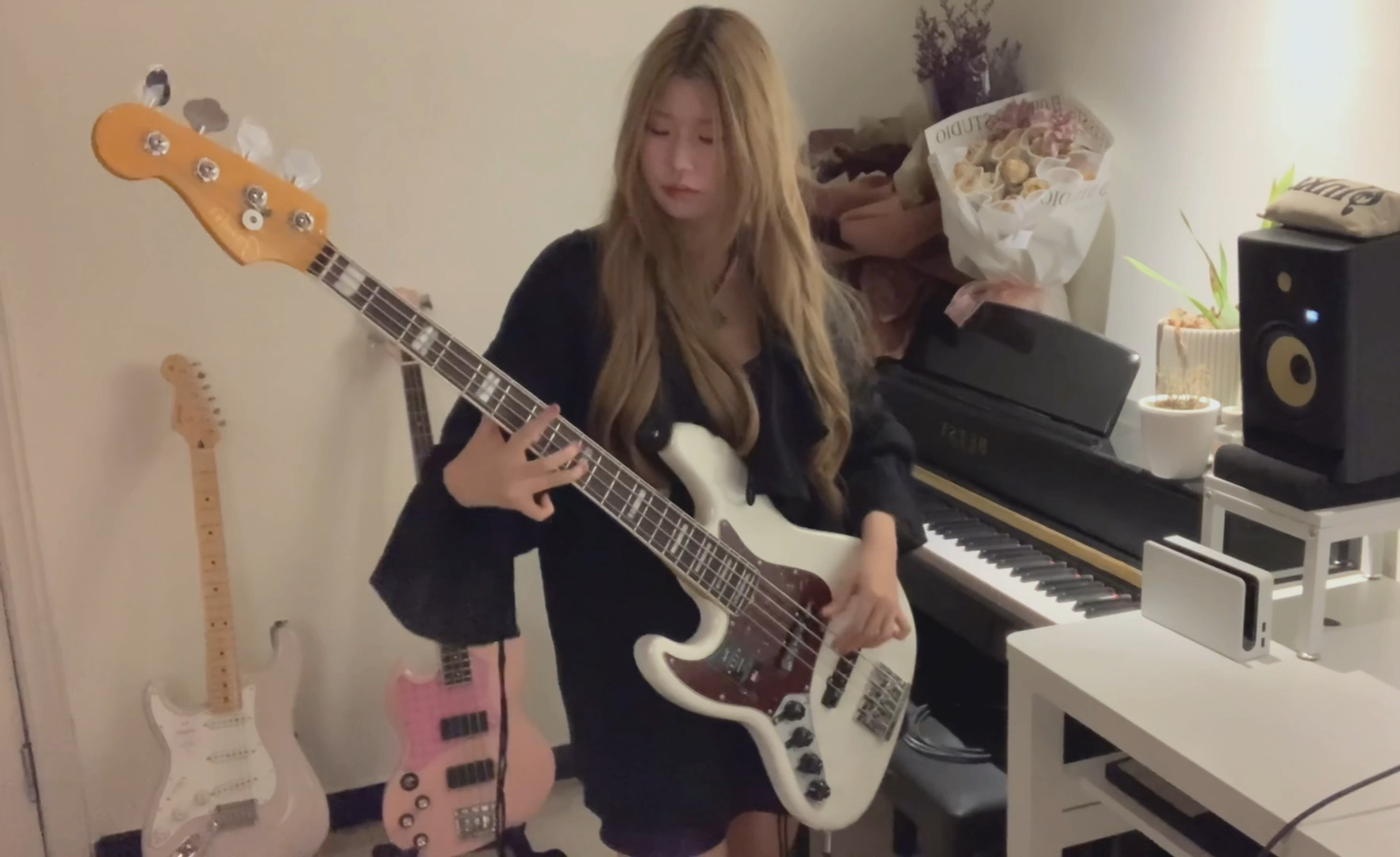 【贝斯】Girls Never Die - tripleS-何Inka-何Inka-哔哩哔哩视频