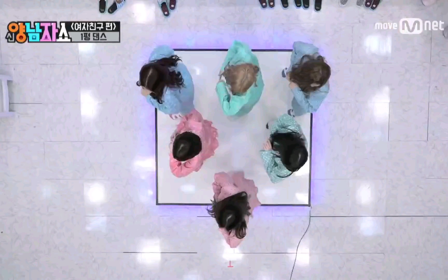 【GFRIEND】再小的地方一样能把舞跳好_哔哩哔哩_bilibili