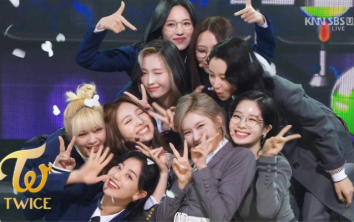 【TWICE】她们正在书写名为 TWICE的历史_哔哩哔哩_bilibili