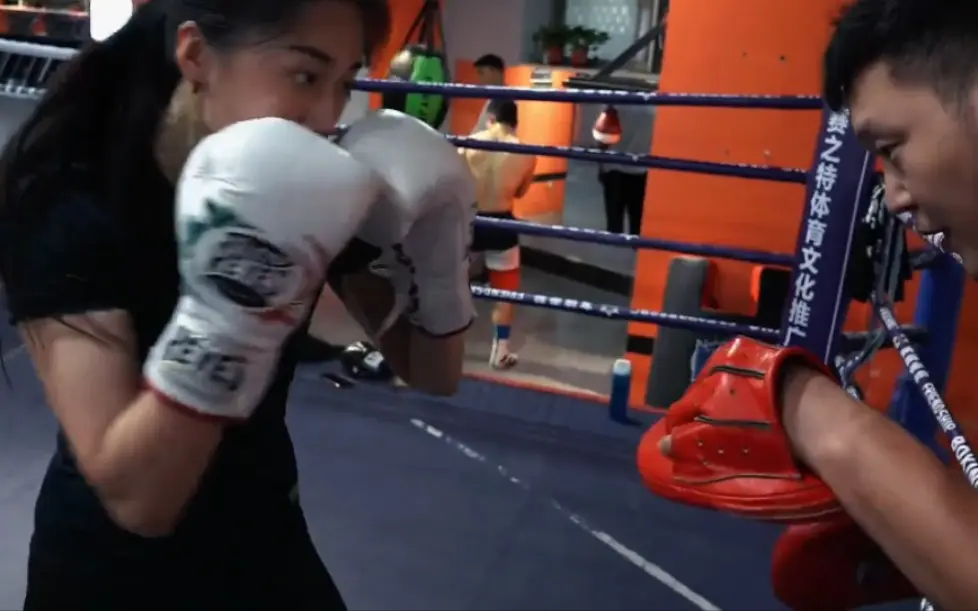 A not-so-professional fem - 【训练日常】_哔哩哔哩_bilibili