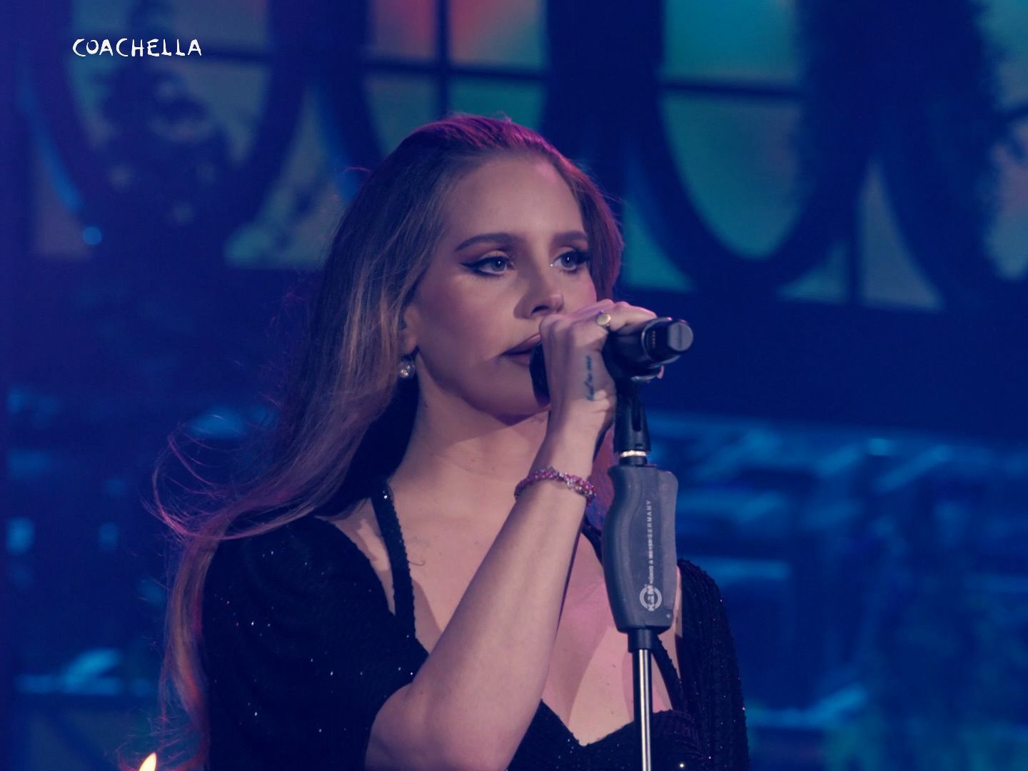 【新泄弃曲试听】Lana Del Rey - Driving In Cars With Boys (2014 Version)-这个昵称别人没 ...