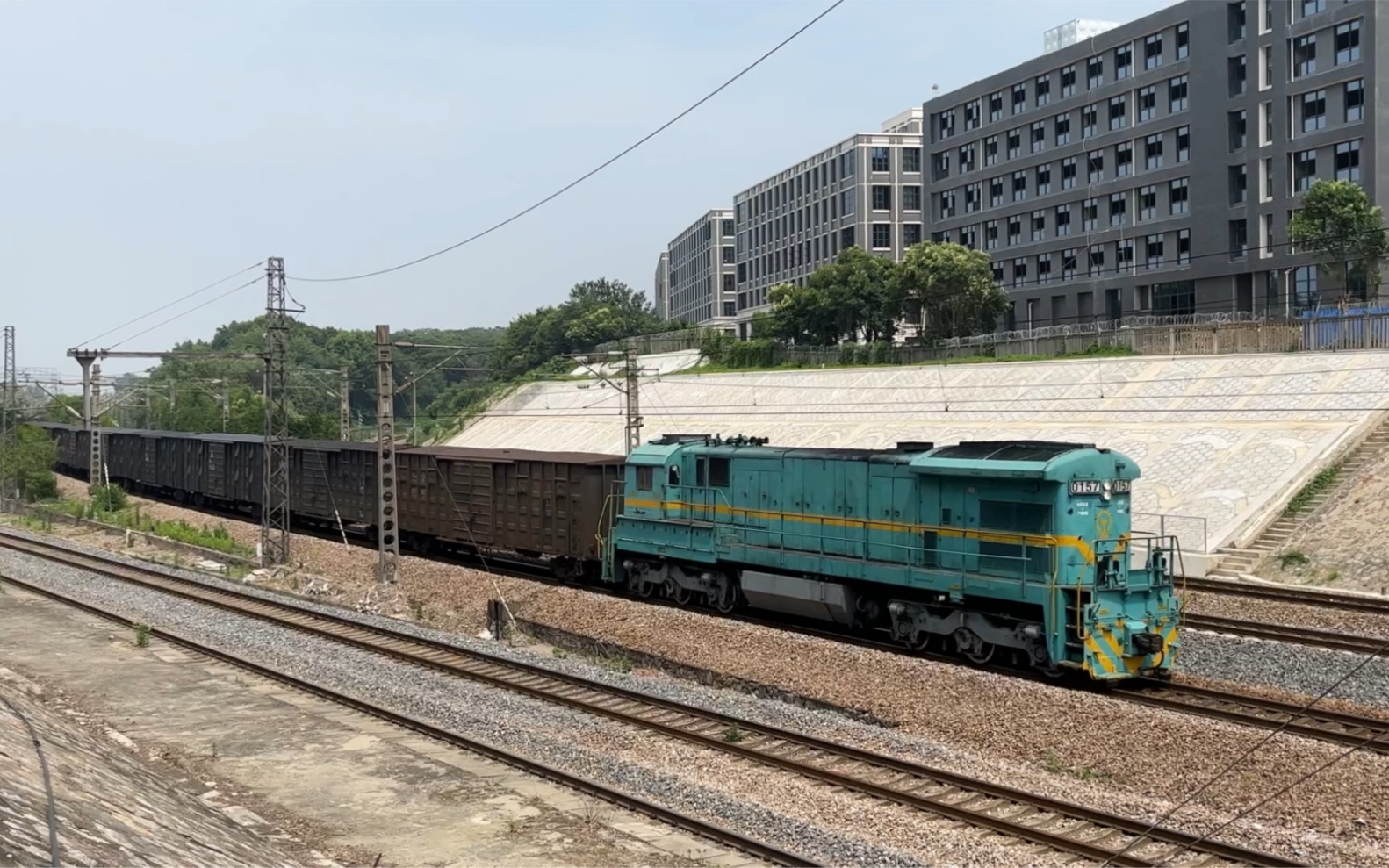 ND5-0157牵引小运转往丁家庄方向_哔哩哔哩_bilibili