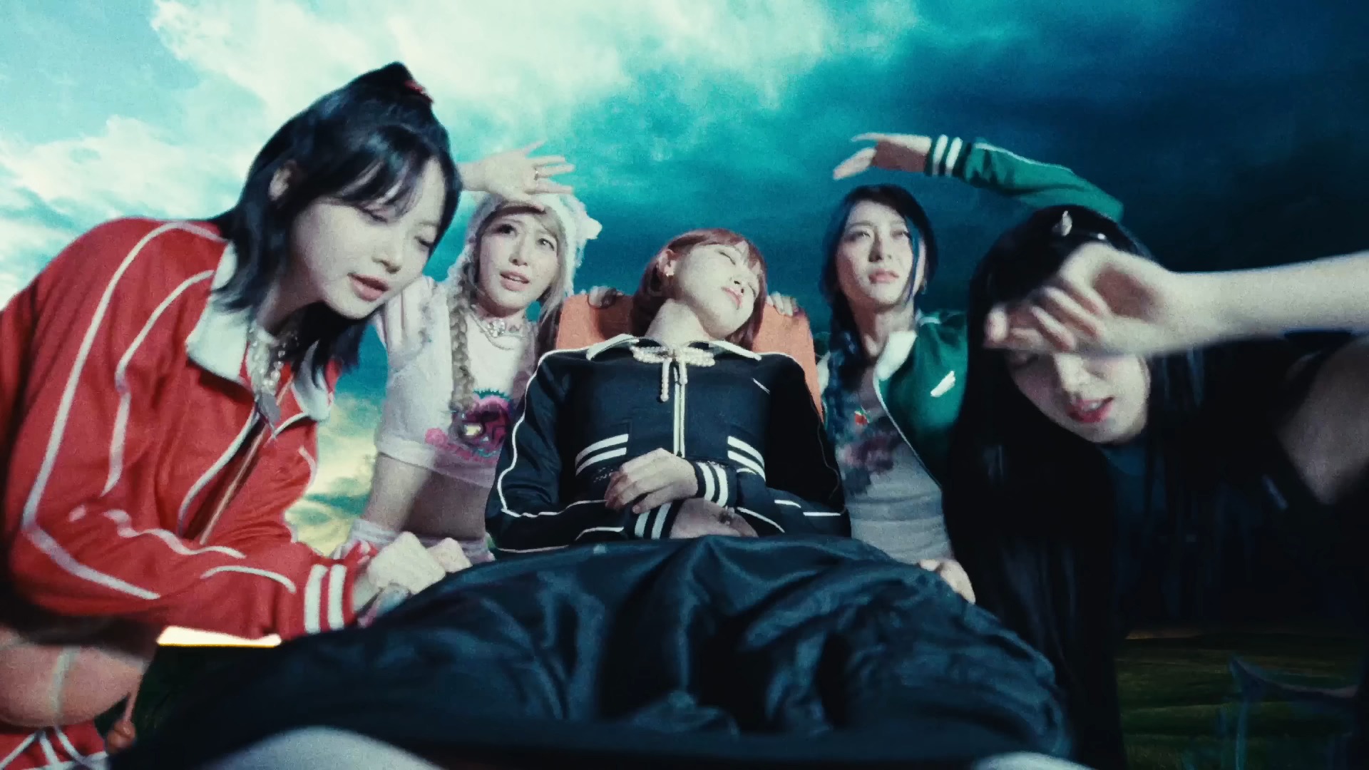 好CRAZY！LE SSERAFIM最新回归曲CRAZY Visualizer版MV-pcyxjy-pcyxjy-哔哩哔哩视频