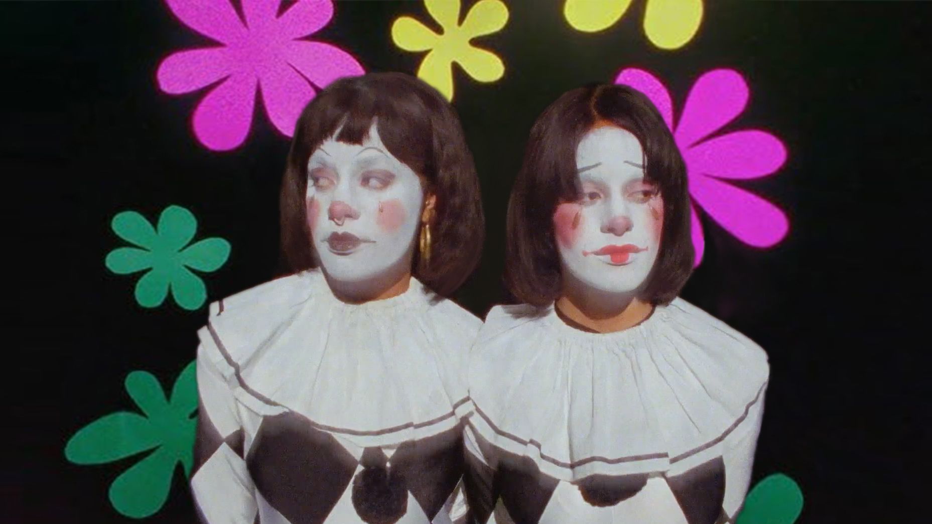 『小众推荐/Indie-Folk』另类民谣/新南黑珍珠/澳洲双胞胎姐妹花乐队Surely Shirley：Oh Faye (亲爱的菲，你能填补 ...