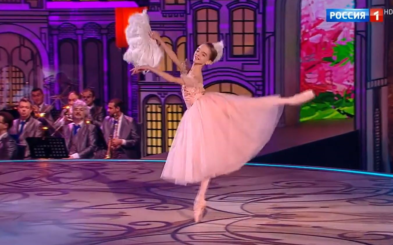 全俄青年才艺大赛《蓝鸟》2017 Sofia Maimula 表演芭蕾《葛蓓莉亚》中华尔兹变奏_哔哩哔哩_bilibili