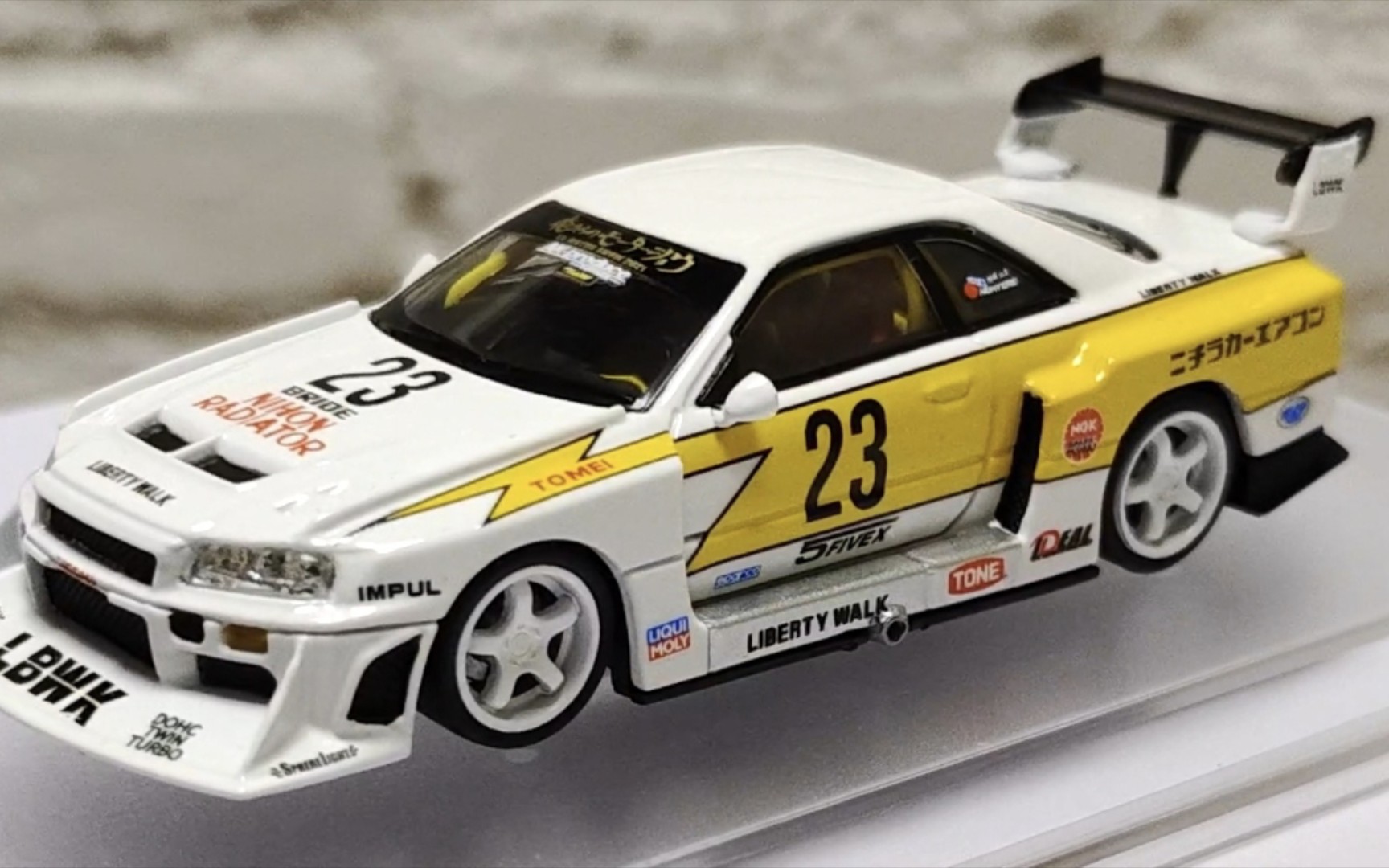 Stance Hunters SH 尼桑 Skyline GTR R34 Z-Tune HKS