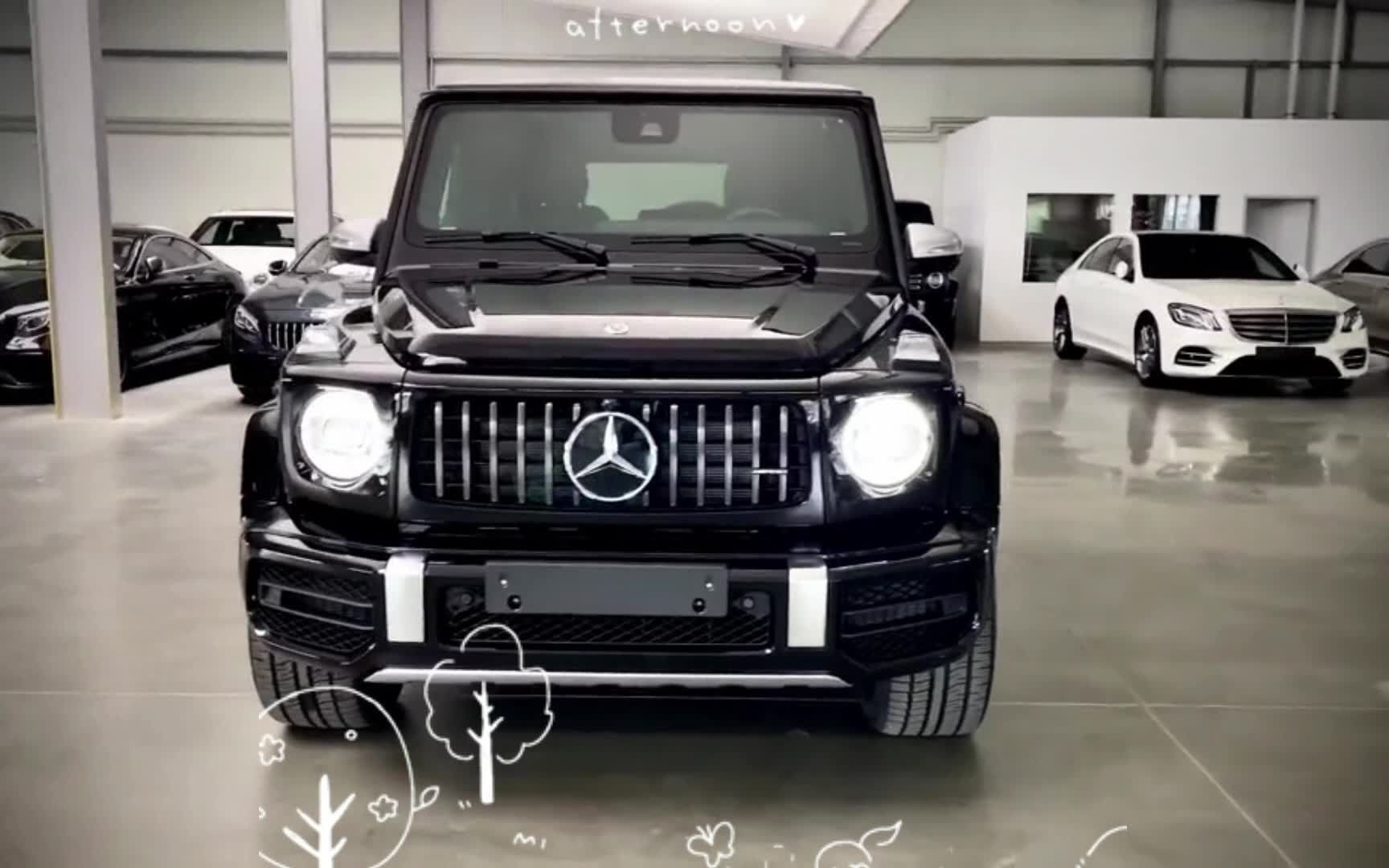2020款奔驰AMG G63 4.0T 585马力 V8 百公里加速4.5s 油耗11.9L 9挡手自一体 5门5座SUV 双涡轮增压 最大 ...