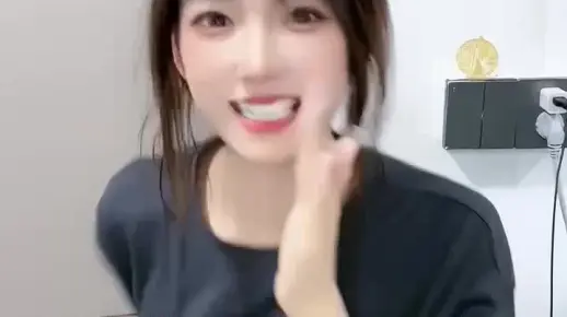 103584_2022-05-16-上线送闪电轰顶+美女4-郑秉钦_哔哩哔哩bilibili